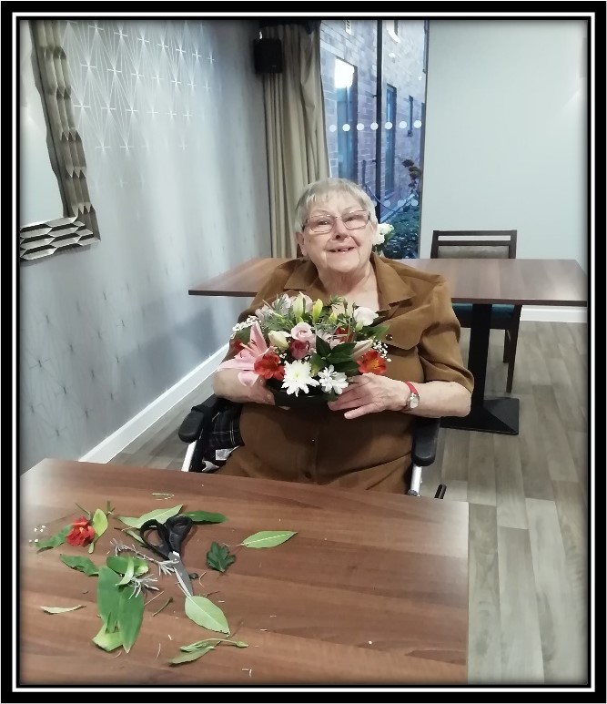 Flower Arranging Afternoon | Oulton Abbey Care Home